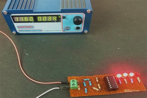 Simple Battery Level Indicator Circuit Using Op