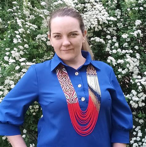 Елена Захарова