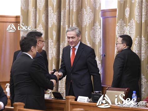 МАН ын УЗ ийн хурлаар С Чинзориг Ц Даваасүрэн Х Булгантуяа нарыг сайдад томилох эсэх асуудлыг