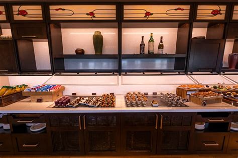 Review Veranda Club Level At Grand Californian Hotel At Disneyland