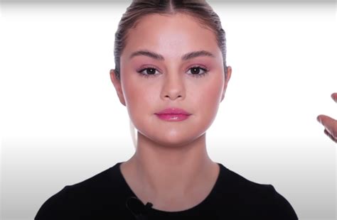 Selena Gomezs Mua Just Dropped A Makeup Tutorial Using Only Rare