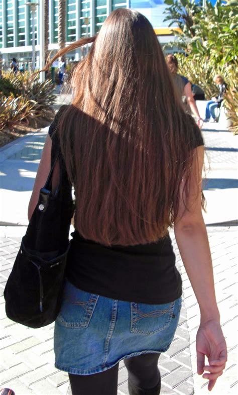 Long Haired Women Hall Of Fame Great Candid