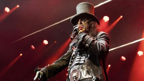 What Is Alice Cooper Net Worth Full Biography 2024 Explore Net Worth