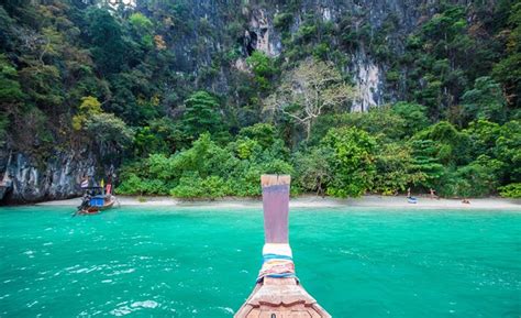 ไปกระโดดสระน้ำแร่ธรรมชาติ พักผ่อนนอนเล่นที่ ภูธารา รีสอร์ท กระบี่