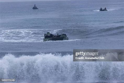 Aav Assault Amphibious Vehicles Photos And Premium High Res Pictures