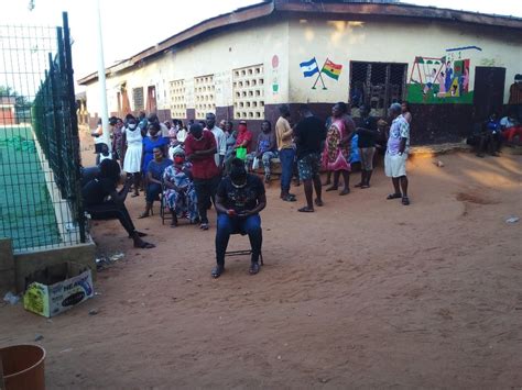 Incumbent Ablekuma South Mp Votes At Mamprobi Girls Jhs Ghana News Agency