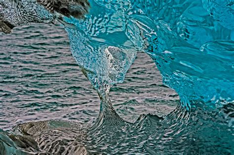 도스 빙하 얼음 포드 테러 황야의 엔디콧 암 통가스 국유림 알래스카 블루 빙산 또는 베르기 비트 투명한 푸른 얼음이 있는 얼음 형성 0명에 대한 스톡 사진 및 기타 이미지