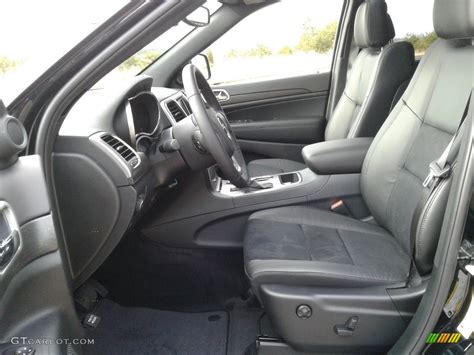 2018 Jeep Grand Cherokee Laredo 4x4 Interior Color Photos