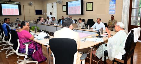 The Governor Reviewed The Presentation Given By Dr APJ Abdul Kalam Technical University