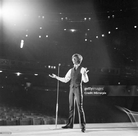 Robin Gibb Singer Rehearsing On Stage At The London Palladium Ahead