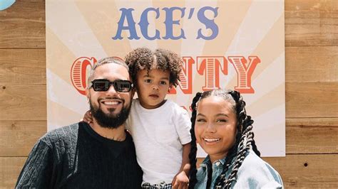 Teen Mom Star Cheyenne Floyd Gives Closer Look At Son Aces County Fair