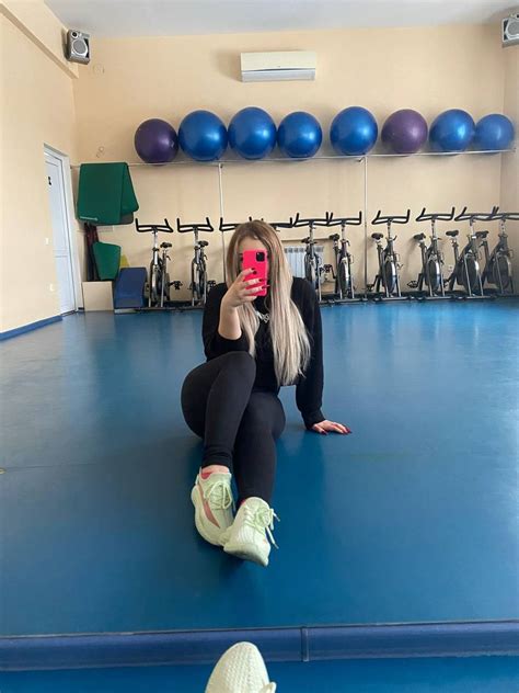 Adel ️ Live Cams Skype Teams Discord And Telegram