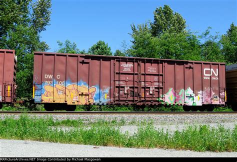 Dwc 793106 60 9 Ft Double Door Excess Height Boxcar Cn Rail Side B