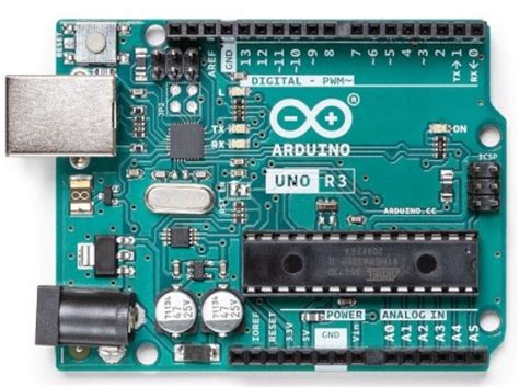 Perbedaan Arduino UNO Dan ESP32 Elektrologi