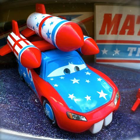 Disney Pixar Cars Toon Mater The Greater 3 Pack Daredevil Mcqueen Big