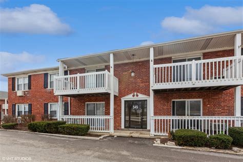 545 Maple Ave Unit 3 Lisle Il 60532 Condo For Rent In Lisle Il
