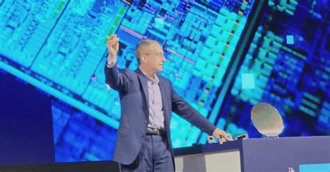 팻 겔싱어 인텔 ceo “제온6 프로세서 성능 4배 향상… ai 가속기 경쟁사보다 약 70 저렴”