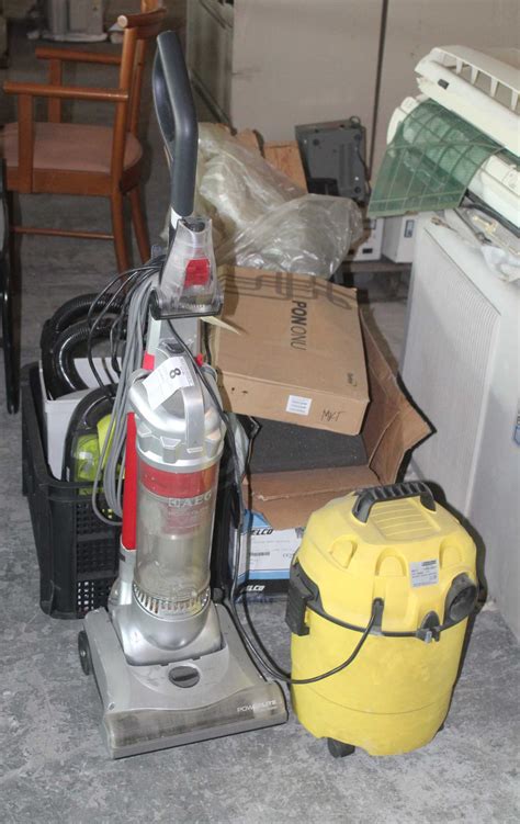 Vacuum Cleaner Router Cctv Camera And Assorted Items 1 Lot Vacuum