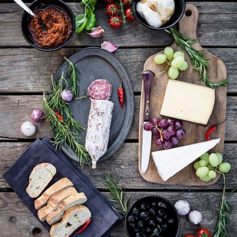 Best Foods To Bring Home From Holiday Apero Italien Plateau De Crudite Apéritif Italien