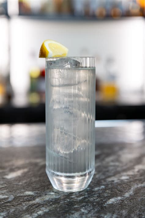 Starchefs Bartender Danielle Rutherford Of Crown Shy New York