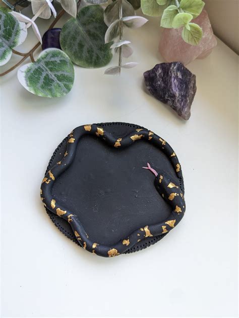 Trinket Dish Iii Diy Air Dry Clay Easy Clay Sculptures Trinket Dishes