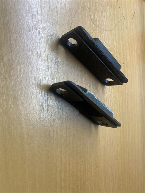 Stl File Austin Maestro Tailgate Side Buffer ⚙️・3d Printable Model To