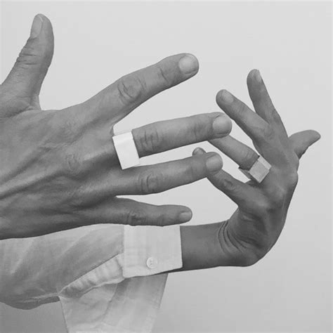 Noam Elyashiv Noam Elyashiv Artist Jeweler