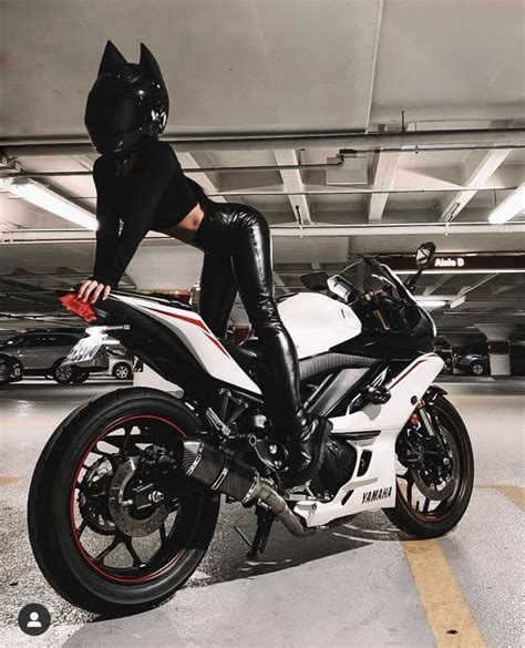 Pin On Moto Girl