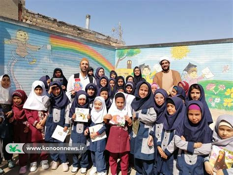 ویژه برنامه کتابخانه سیار روستایی همزمان با نخستین روز از هفته ملی کودک