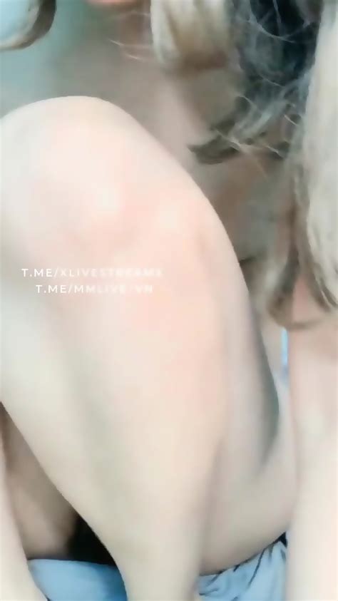 Max Dam Girl Shows Off Live Sex With Fans In Hd