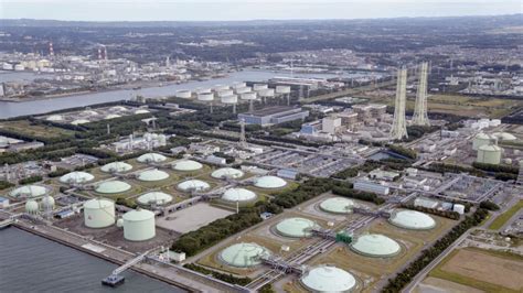 FOCUS: Japanese energy firms brace for possible supply cut from Russia