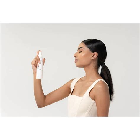 Super Clear Clarifying Solution Skin Virtue