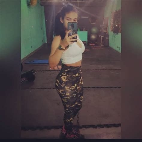 Gabriella Oliveira Gabriella Oliveira On Threads