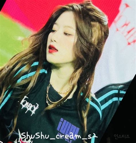 어제 자 얼굴로 상암을 찢은 한 여자 아이돌 미모 인스티즈 instiz 이슈 카테고리