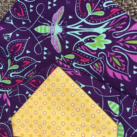 Patchwork N Play A Bee For The Queen Bee
