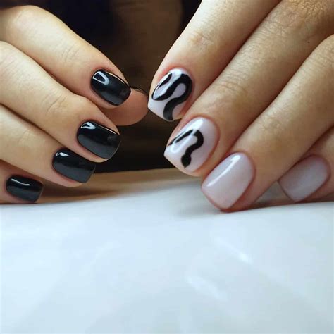 38 Hauntingly Gorgeous Ghost Nail Designs We Heart This
