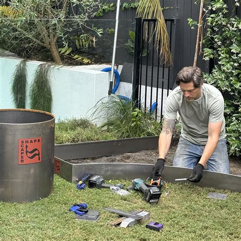 Installation Ideal Edging Metal Garden Edging