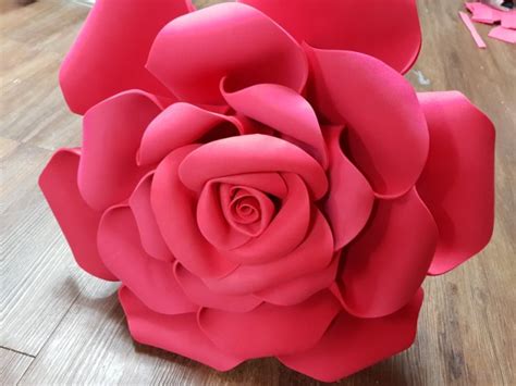 초대형에바폼꽃 프로포즈 꽃볼 꽃벽 플라워월 무궁화축제 벽장식 쇼윈도우 신부대기실 포토샾 포토존제작 대형에바폼꽃 조명숙플라워 고무꽃 대형종이꽃 초대형종이꽃 에바폼꽃 무대장치