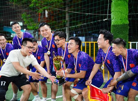 Horus Academy Đào tạo thiết kế đồ họa thực chiến Thiết kế nhận diện thương hiệu