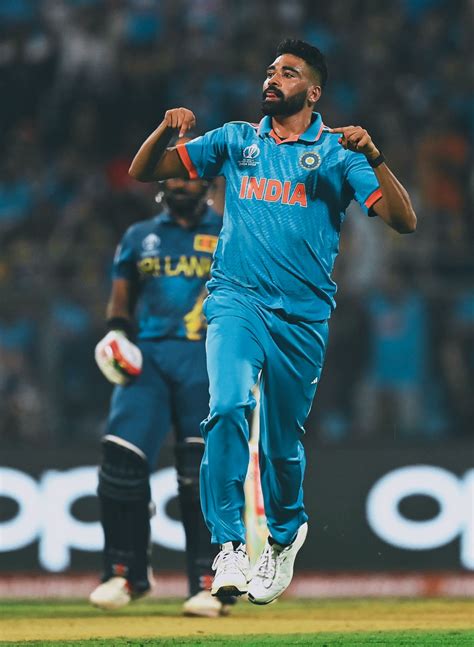 Mohammad Siraj Wallpaper In 2025 Ms Dhoni Photos Virat Kohli Portrait Photography Guru Pics