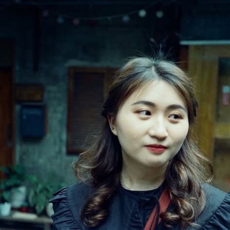 Punjia Chiayunli • Threads Say More