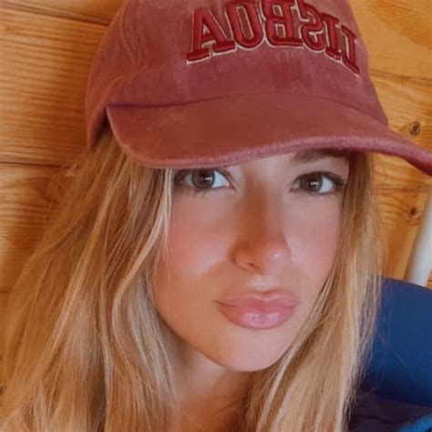 Eleonora Cecchini Agility Elececchini • Threads Say More