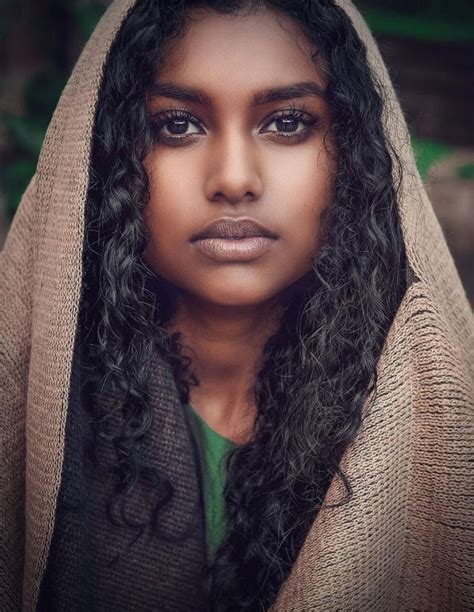 Most Beautiful Women Without Makeup