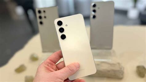 Samsung Galaxy S Vs Galaxy S Plus Vs Galaxy S Ultra How To Pick The Right Model For You