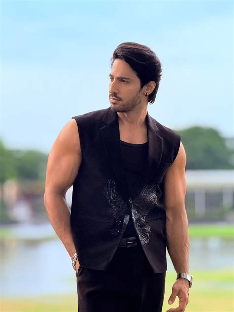 Thakur Anoop Singh Simplicity With Sex Appeal Lies In Being An Indian