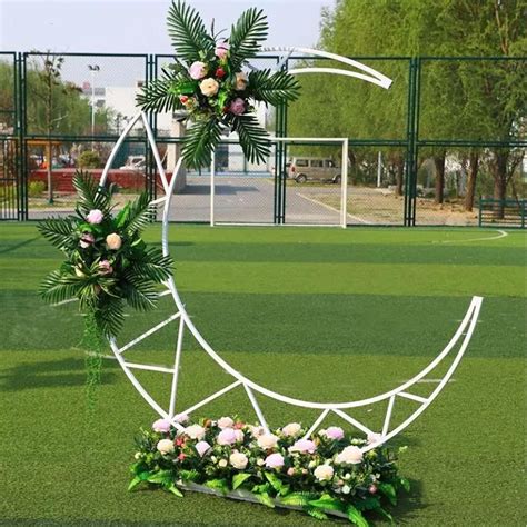 Huangwuz Crescent Moon Wedding Arch Stand 6ft Metal