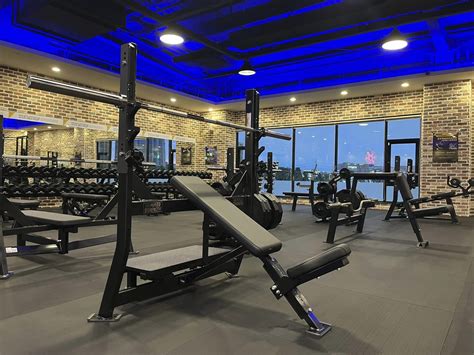 全台「6大健身房特色課程」懶人包！健身工廠「勁芭蕾」、好時光「空中瑜伽」適合新手 健身房推薦、健身房、運動、健身、worldgym