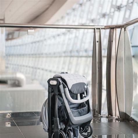 Chicco We Stroller With Adaptor Cool Grey Playone