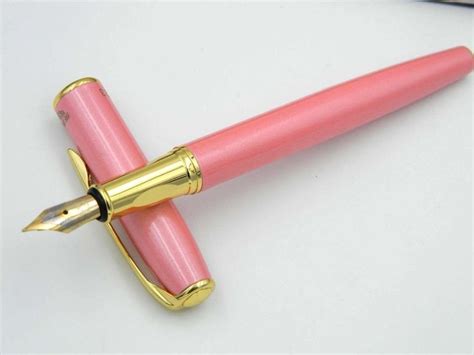 새 핑크색 Hero 7023 만년필 고급 졸업 선물 헬로마켓