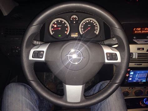 Управление магнитолой с руля, нужна помощь — Opel Astra H, 1,6 л, 2008 ...